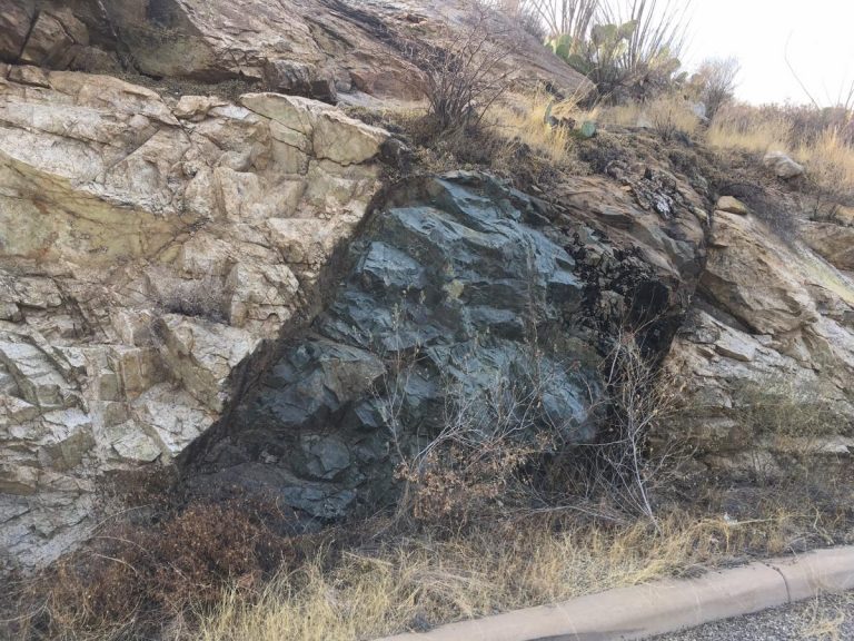 4.4 Intrusive Igneous Bodies – Physical Geology: An Arizona Perspective